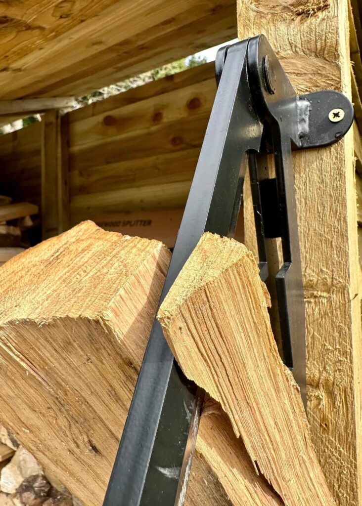 LogMaster™ Wall-Mounted Log Splitter - Optimal Houses