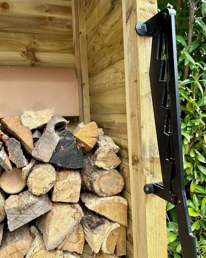 LogMaster™ Wall-Mounted Log Splitter - Optimal Houses